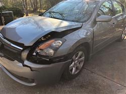 Junk My Non-Running Nissan Altima In Auburn, AL — Damaged Cars